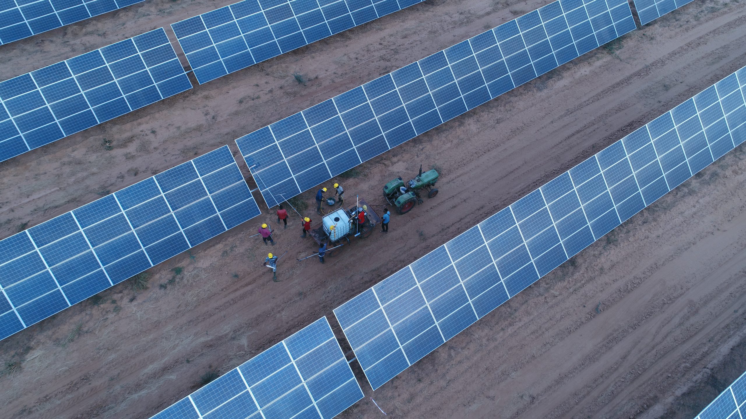 Solar farms • Innovent