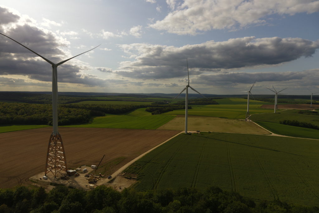 InnoVent installs its 3rd wooden wind turbine! • Innovent